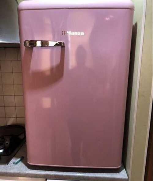 Холодильник маленький Hansa розовый