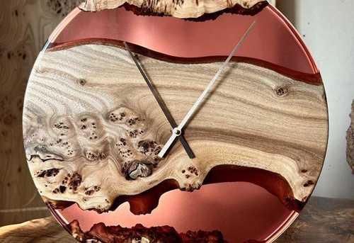 Деревянный часы, часы из слэба и смолы
