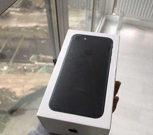 Коробка от iPhone 7 256GB черный