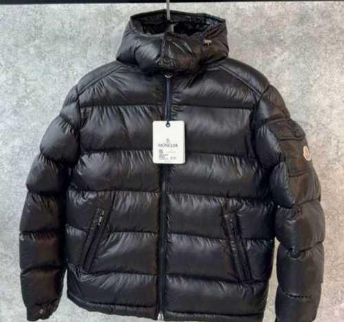 Пуховик Moncler