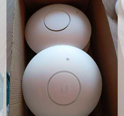 Точка доступа WiFi Ubiquiti Unifi Ap Ac lr