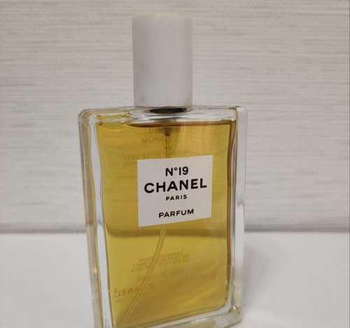 Chanel N 19 parfum