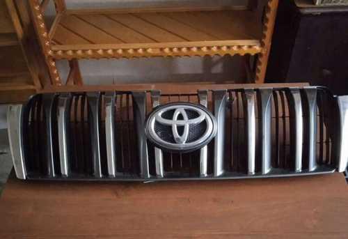 Решетка радиатора Toyota lend kruizer 150 Prado