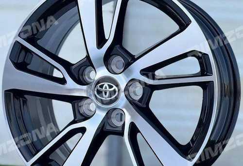 Литой диск в стиле Toyota R19 5x114.3