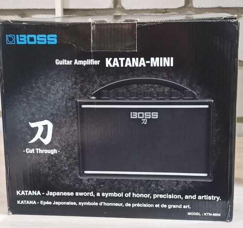 Гитарный комбоусилитель boss Katana mini