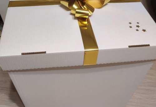 Коробка подарочная новогодняя