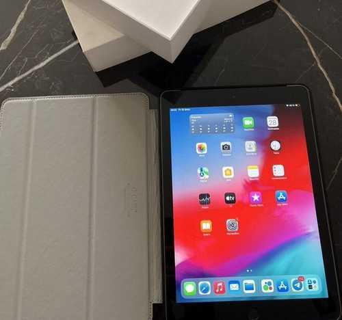 iPad 6 поколения 32gb wifi   cellular (sim)