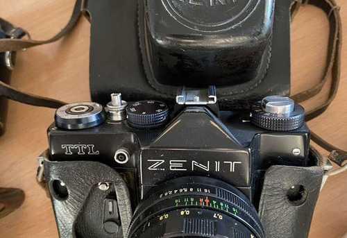 Пленочный фотоаппарат зенит В и Zenit TTL