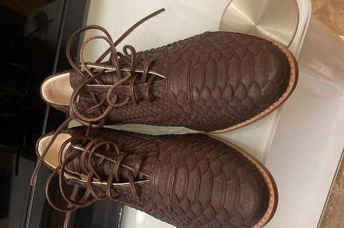 Туфли из кожи питона