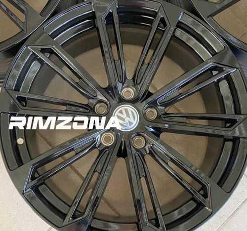 Литые диски в стиле Volkswagen R18 5x112 srt