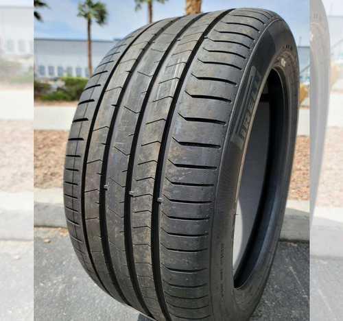 Pirelli P Zero PZ4 285/45 R20 108W