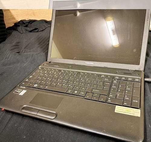 Ноутбук Toshiba c660d-121