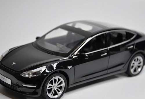 Модель автомобиля Tesla Model 3 металл