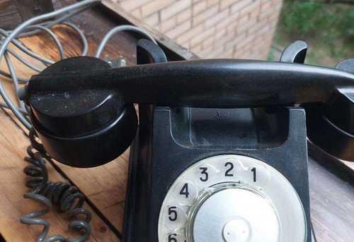 Старинный телефон карболитовый