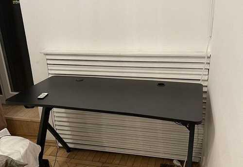 Игровой компьютерный стол с подсветкой бу