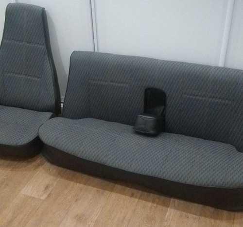 Задний диван ваз 2107, кресло пассажира