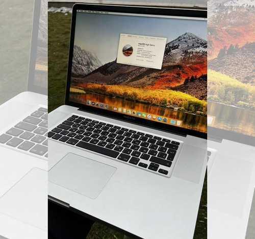 Apple macbook pro 17 2011