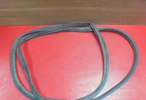 Уплотнитель багажника 848300N810 Nissan Pulsar N15