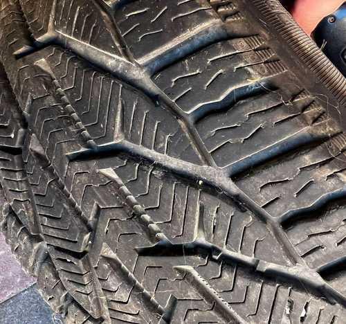 Tigar Winter 225/45 R18