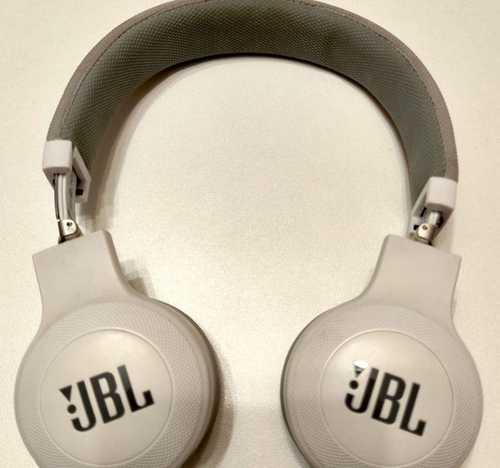 Беспроводные наушники jbl E45BT