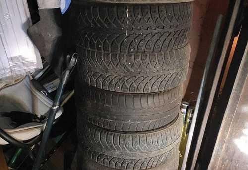 Bridgestone Blizzak LM-22 205/55 R16