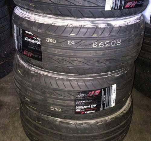 Yokohama Advan Fleva V701 205/45 R16 87W