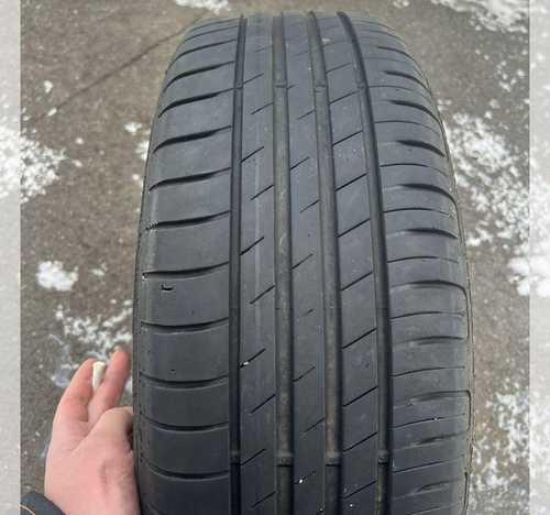 Goodyear EfficientGrip Performance 205/65 R15 94V