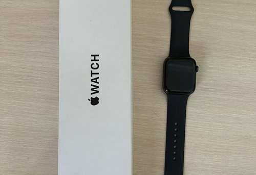 Apple Watch SE 44mm Space Gray (1 поколения)