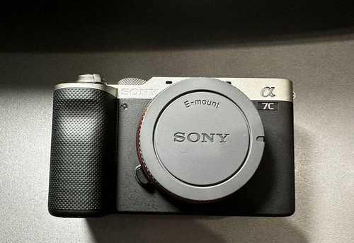 Продам фотоаппарат Sony a7c Silver