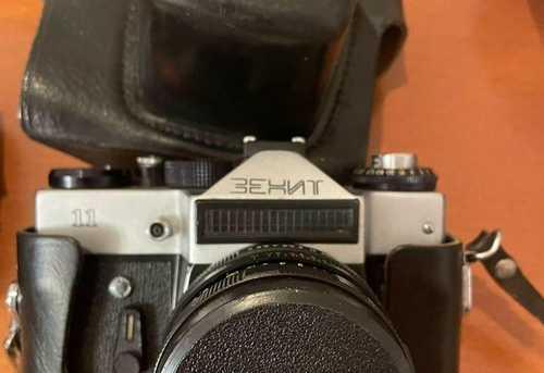 Плёночный фотоаппарат Зенит-11