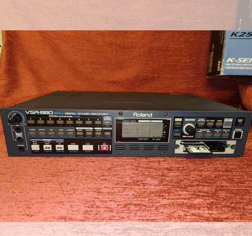 Рекордер конвертер Roland VSR-880