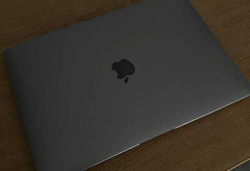 MacBook Air 13 (2022), 512 ГБ, M2 (8 ядер), RAM 4 ГБ, GPU 10-core