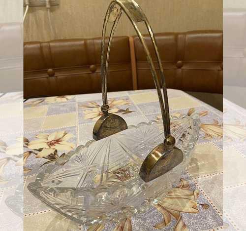 Конфетница с серебряной ручкой 875 проба. СССР