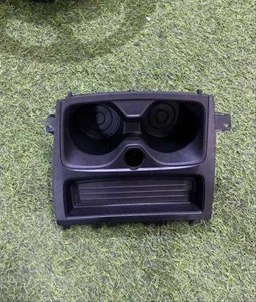 Подстаканник передний Bmw 1 F20 1.6 2012