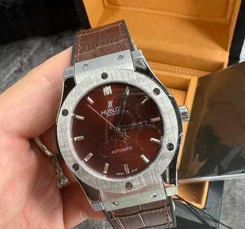 Механические наручные часы Hublot