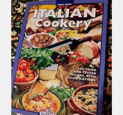 Книга Italian cookery на английском языке