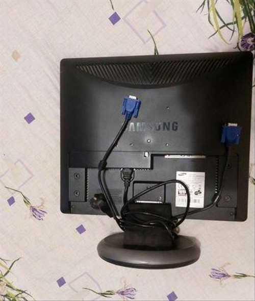Монитор Samsung 19 дюймов