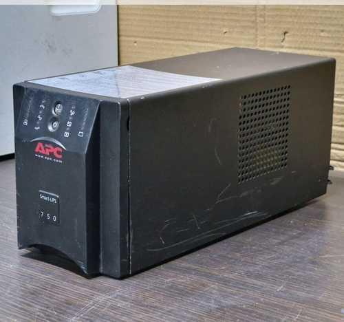 Ибп APC Smart-UPS 750VA USB & Serial 230V SUA750I