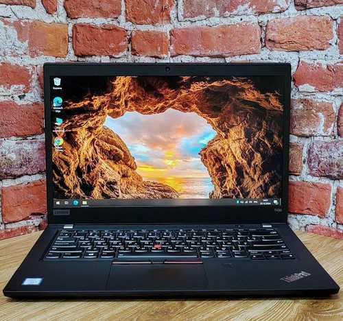 Ноутбук процессор Core i5 FullHD IPS 14" Lenovo