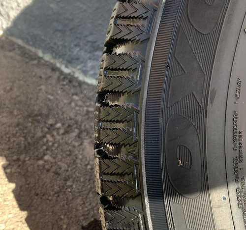 Toyo Observe Garit GIZ 195/60 R15 88Q