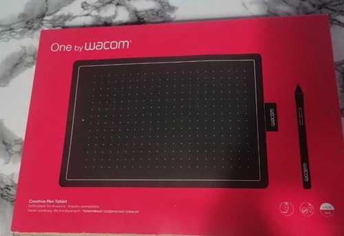 Графический планшет Wacom One by Medium А5 черный