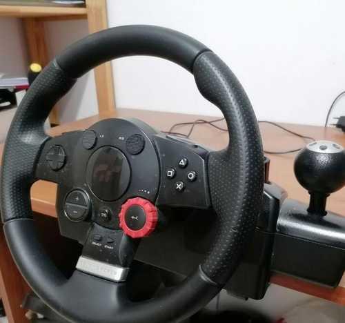 Игровой руль logitech driving force gt