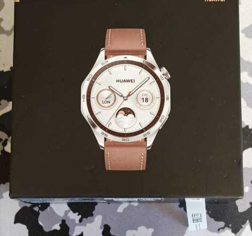 Часы Huawei Watch GT4