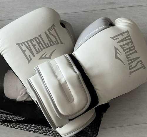 Боксерские перчатки 12 oz everlast