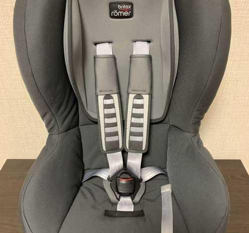 Детское автокресло Britax Romer Duo plus isofix