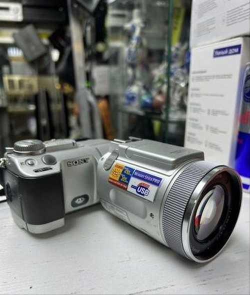 Sony DSC-F717 Фотоаппарат