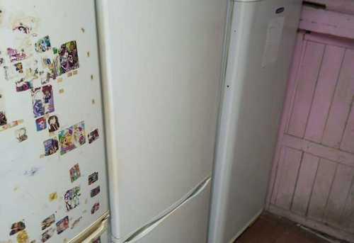 Холодильники-много