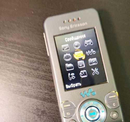 Sony Ericsson W580i