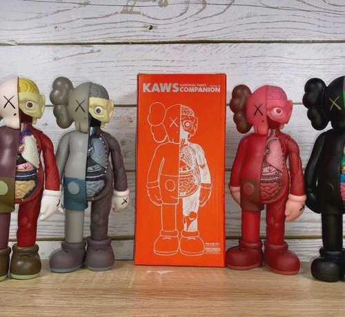 Фигурка Kaws - Bearbrick
