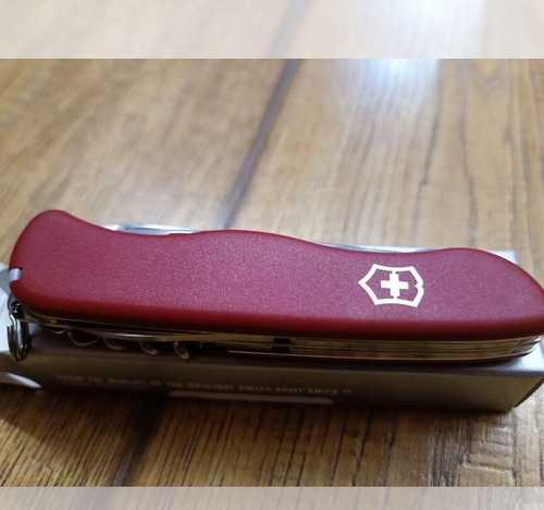 Нож перочинный Victorinox Picknicker / 11 функций